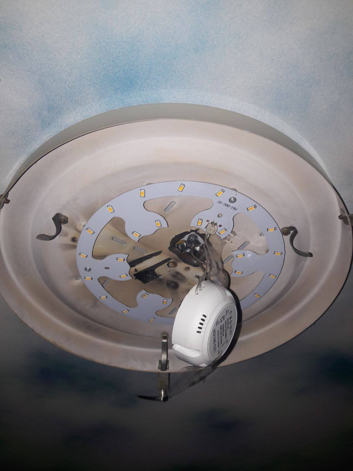 Light Repair Singapore - Fix A Wide Range Of Light Problems