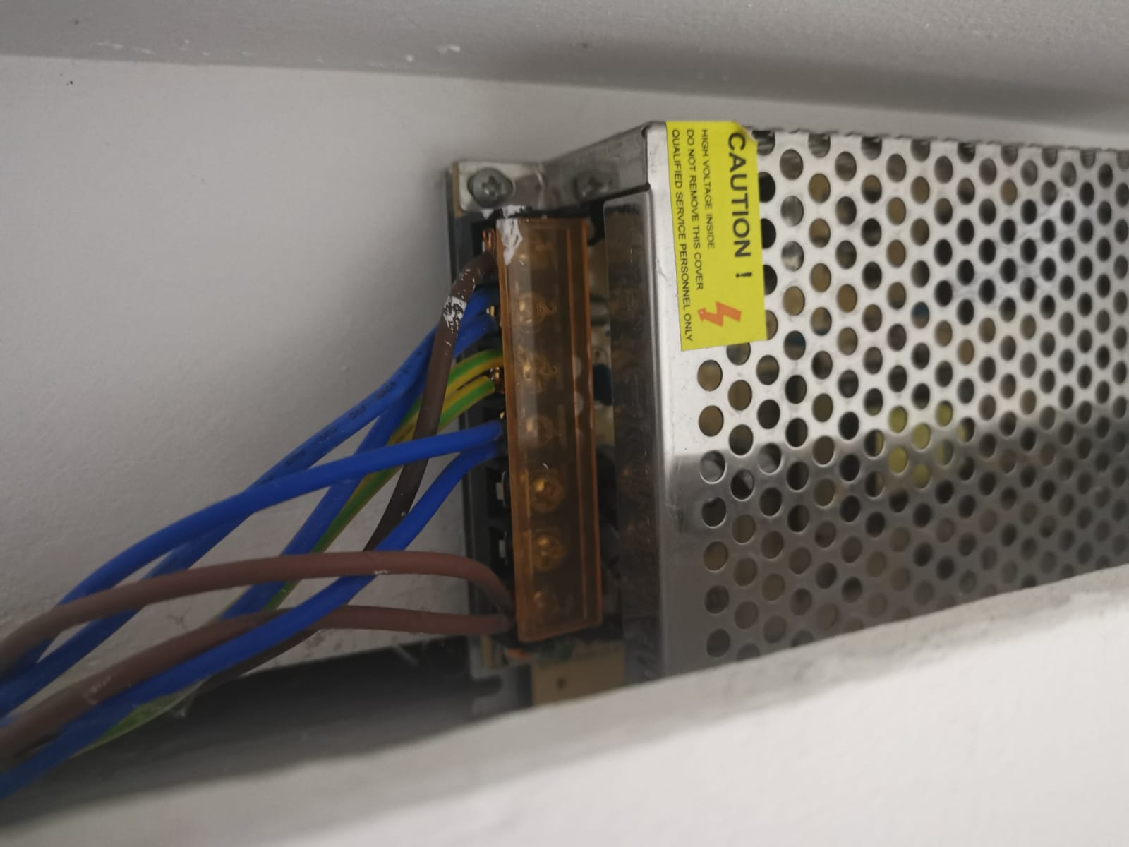 Light Replacement Service - Safe, Energy-Efficient, Cost-Savings